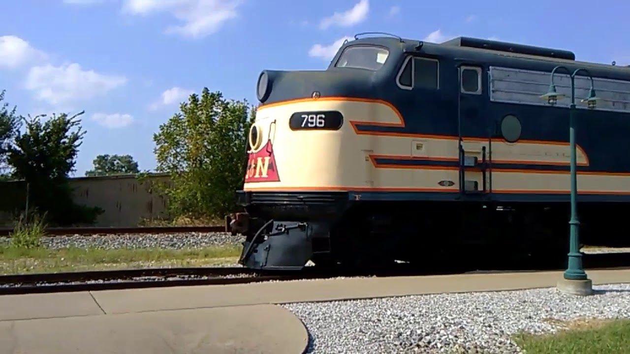 L&N Diesel Engine #796 For The Louisville & Nashville Railway Line In ...