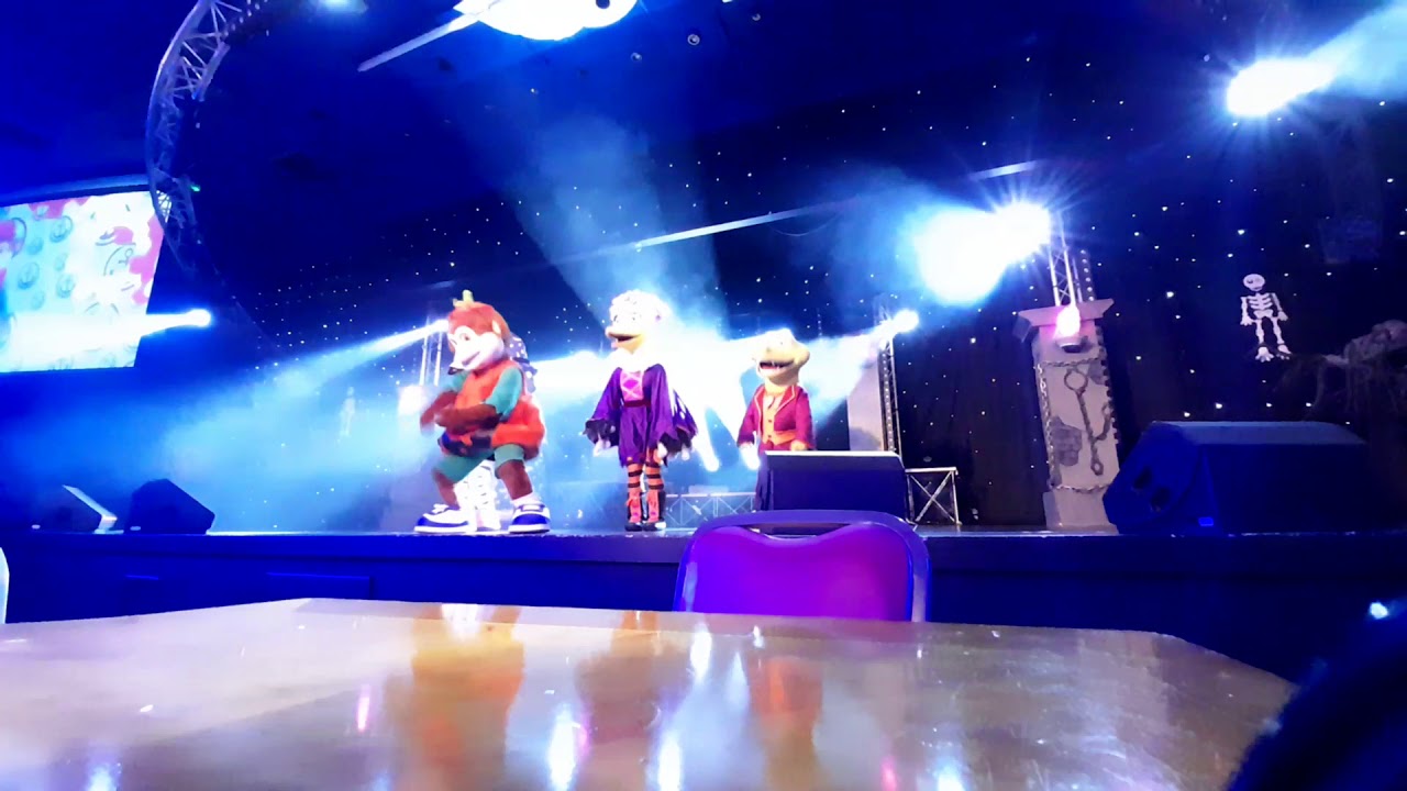 pontins brean croc crew 2020 - YouTube