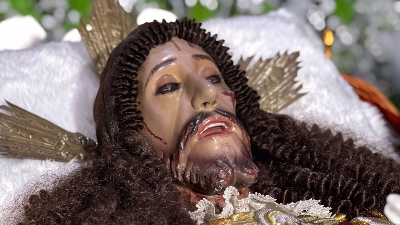 Byernes Santo Procession - YouTube