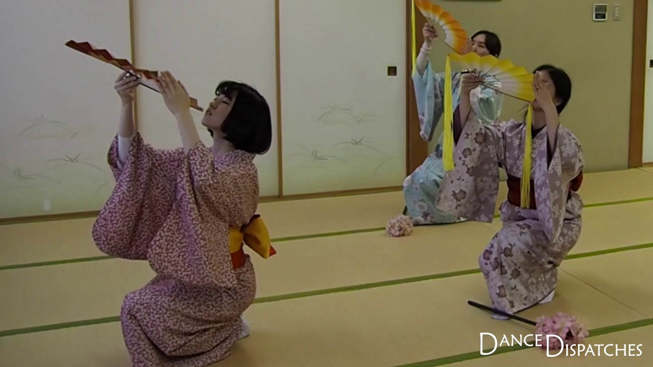 Traditional Japanese Dance in Tokyo - YouTube