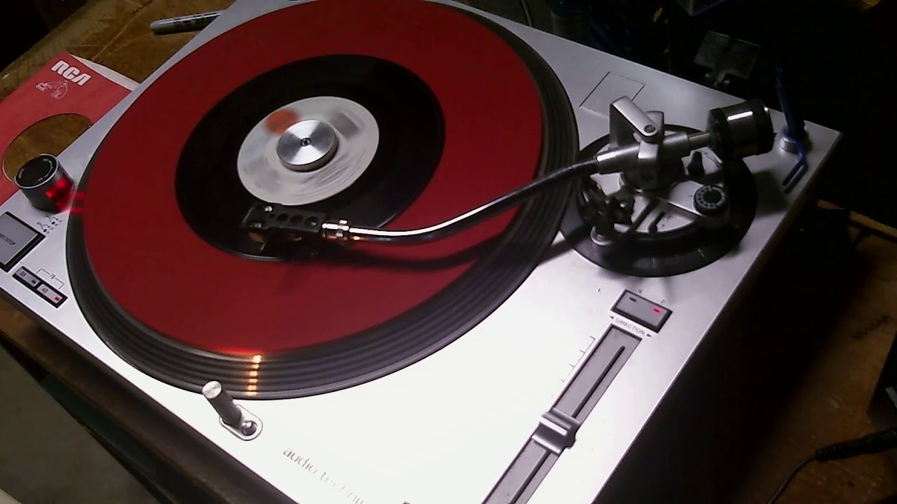 Something In Red Edit Single Version Lorrie Morgan 1992 - YouTube