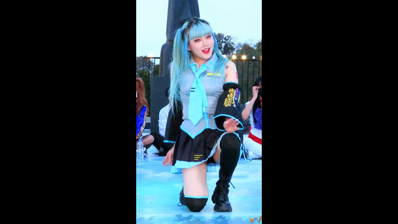 에일린(Aileen): 다원 - 삠삠(BEAM BEAM: 전소연) #4×4 studio 할로윈공연# : 2021.10.31 ...