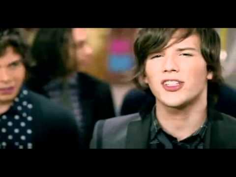 Youtube Poop: Allstar Weekend are Bitchin' featuring Pink.