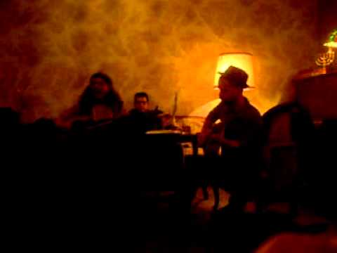 ΔΥΟ ΣΠΑΘΙ- Ο ΘΕΡΜΑΣΤΗΣ {CAFE SENTI, BERLIN 18/03/2011} - YouTube