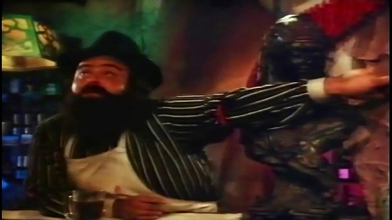 The Muppet Movie - Kermit The Frog gets Swung around on Ceiling Fan (US ...