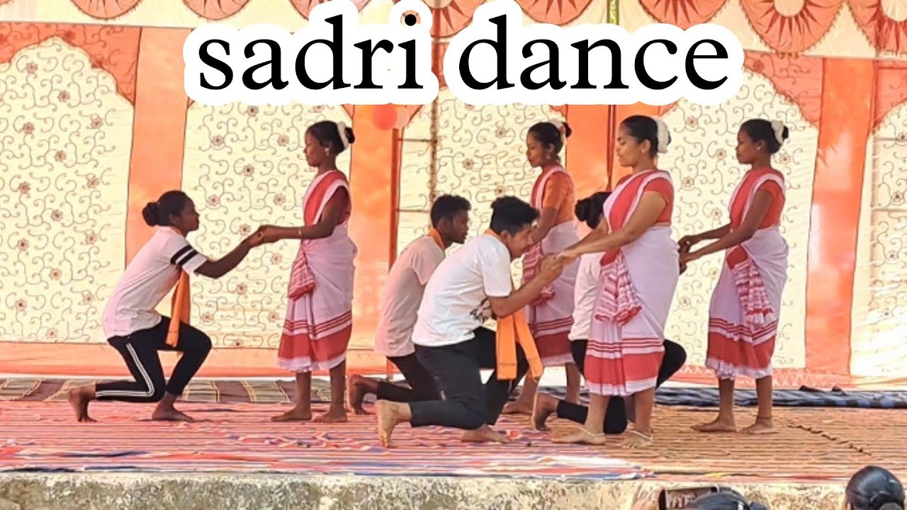 barilapta parish Bandhu Milan || sadri dance || - YouTube