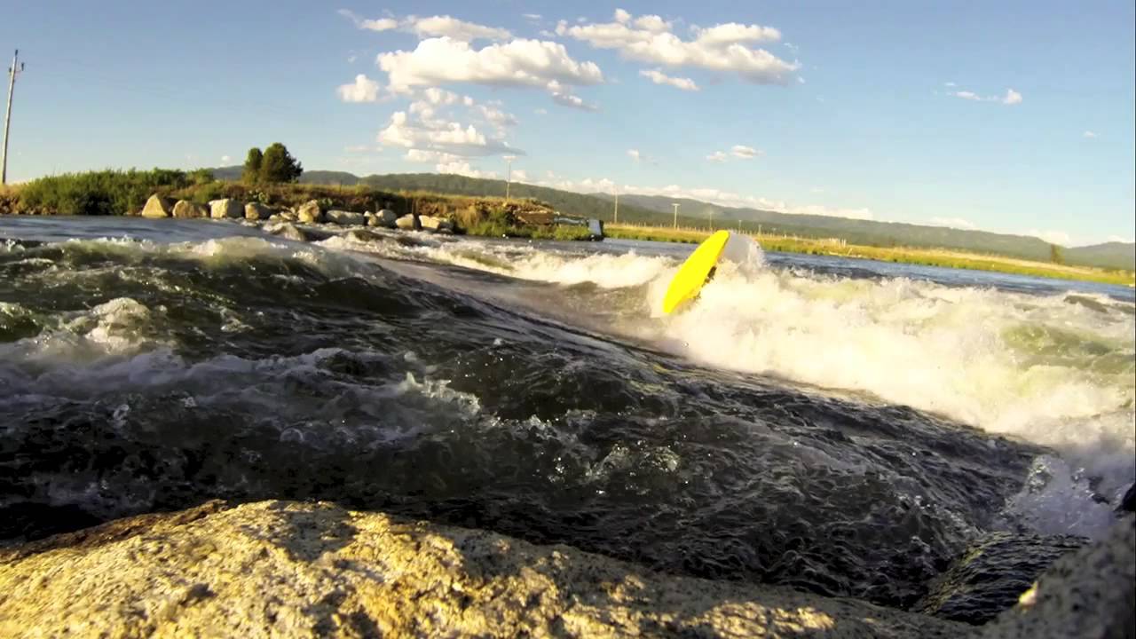 Eric Jackson Tests New Rock Star Kayak at the worlds most amazing Kelly ...