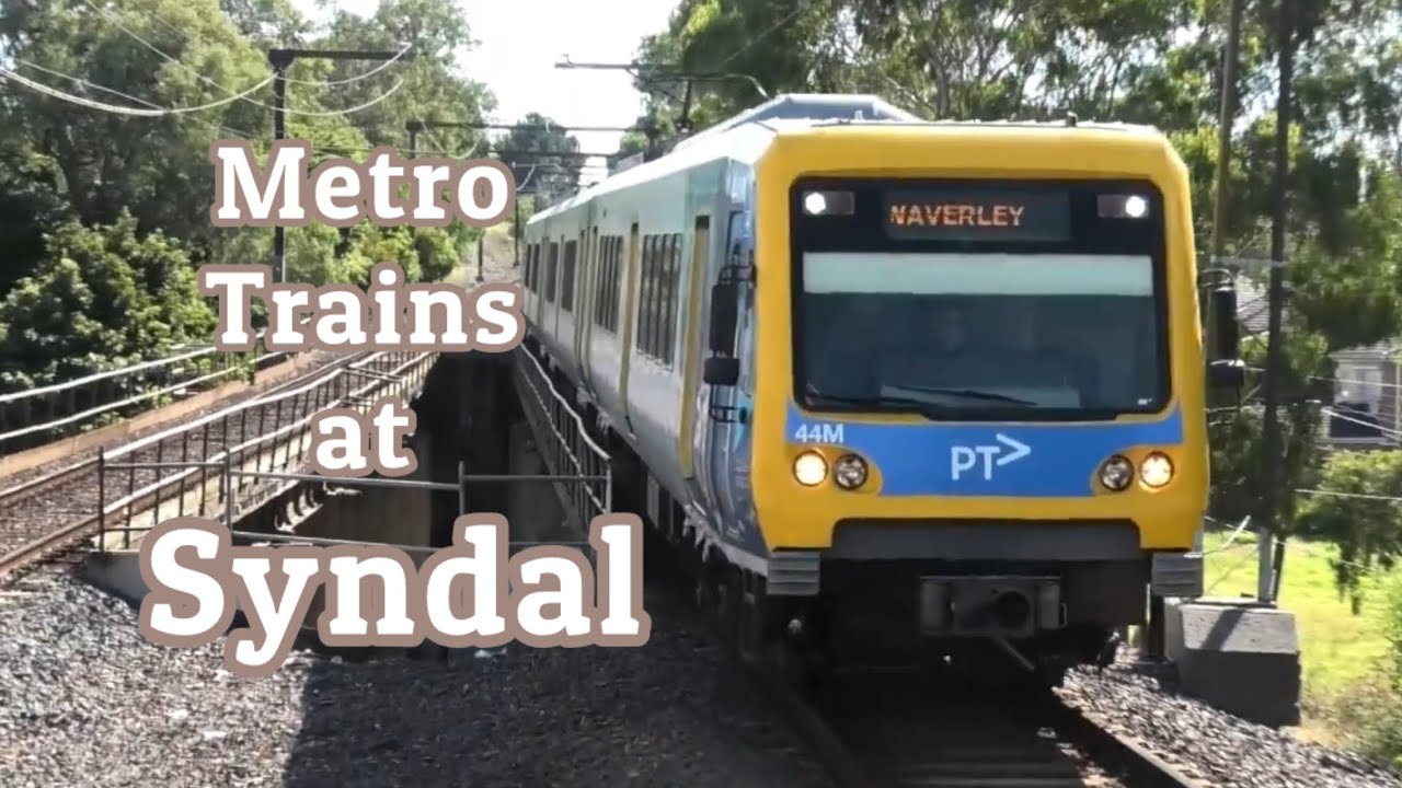 Metro Trains at Syndal - YouTube