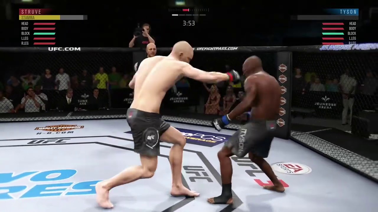 Me practicing dodging in UFC 3 but i accidentally dodge 51 punches ...