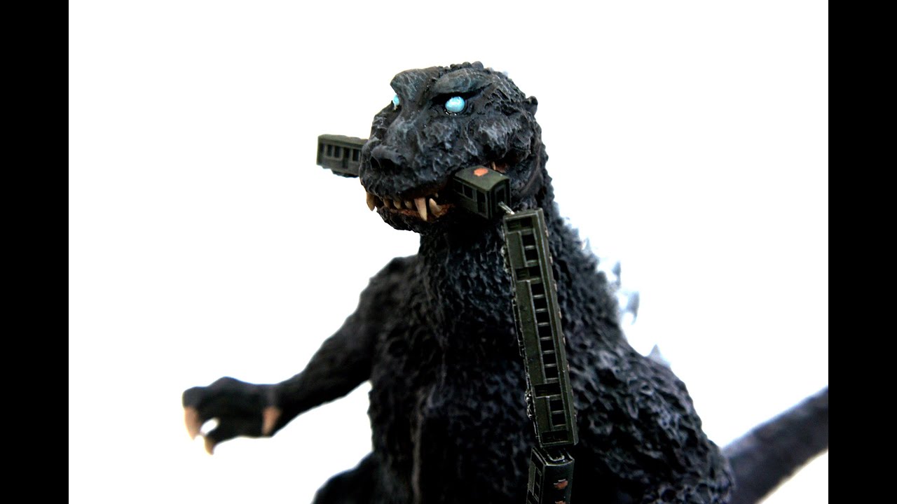 1954 Godzilla Train Station Diorama Statue Yuji Sakai Version - YouTube