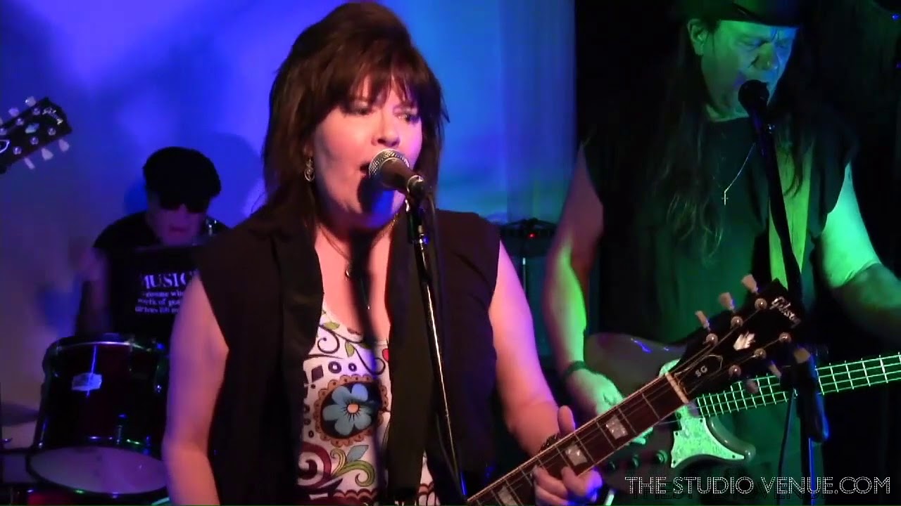 Liz Gherna | Bossa Nova | Studio Venue 9-9-17 - YouTube