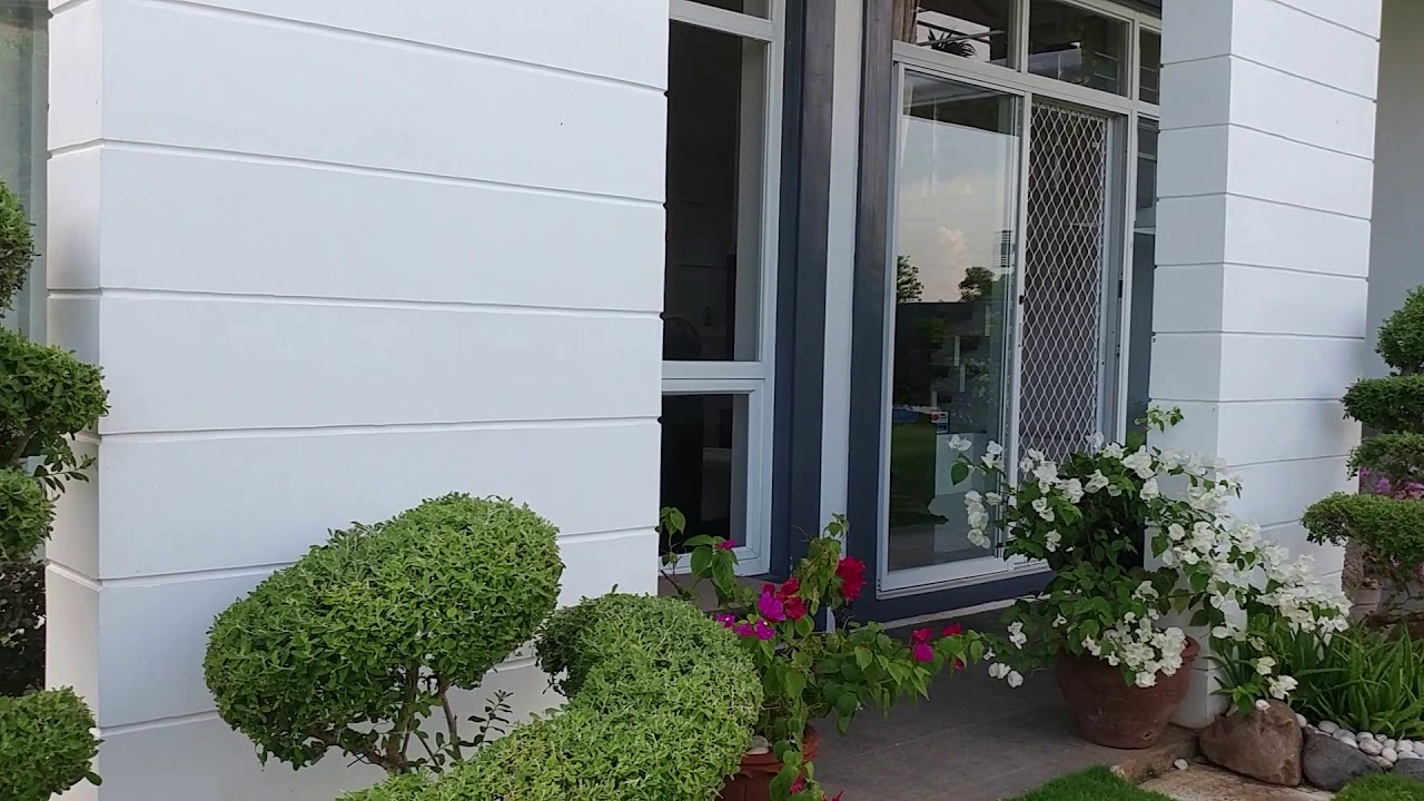 Villa De Mercedes Estate Toril--Incredible Landscaping and Views! - YouTube