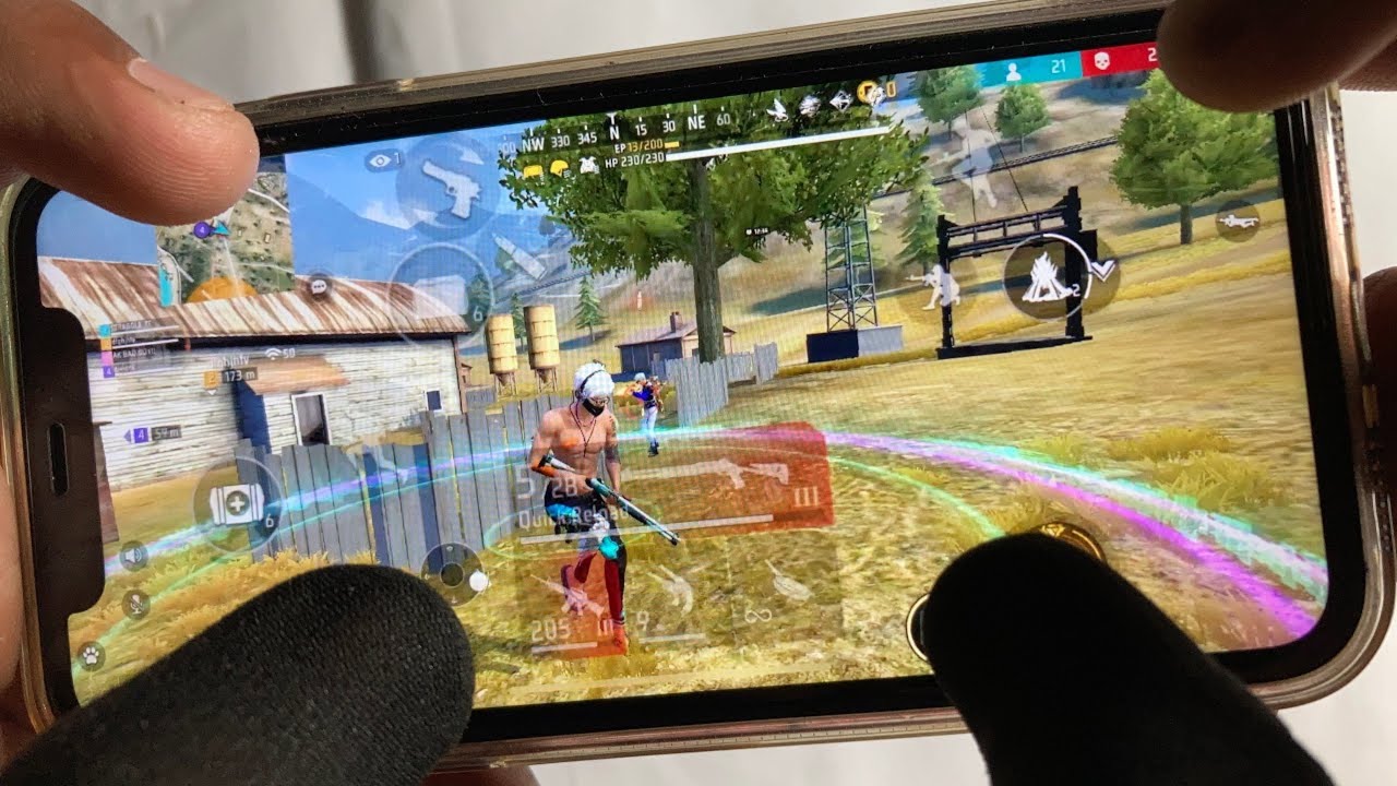 iPhone 11 Free Fire / iPhone 11 Full Handcame / iPhone 11 Gaming Test 🎮 ...