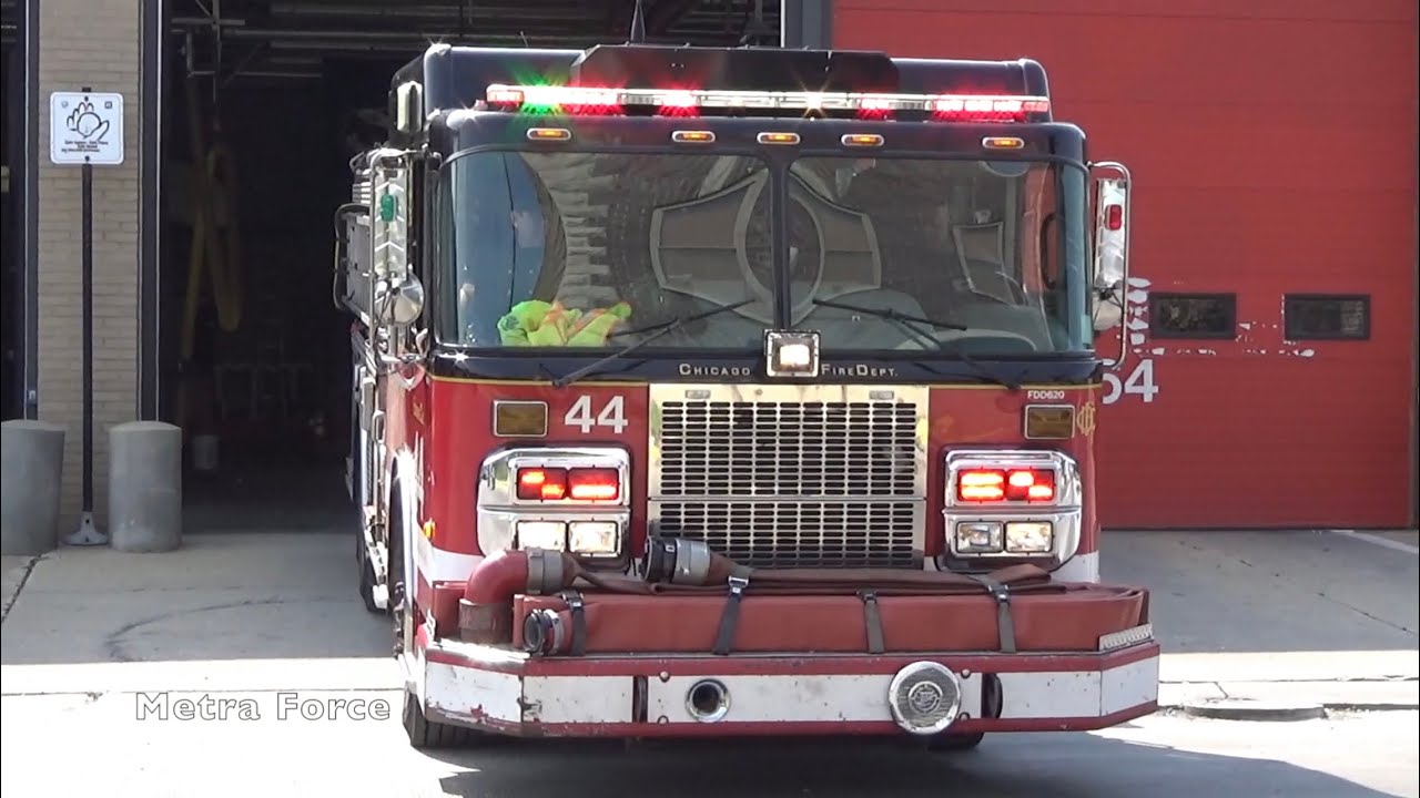 Chicago Fire Dept Engine 44 Responding - YouTube