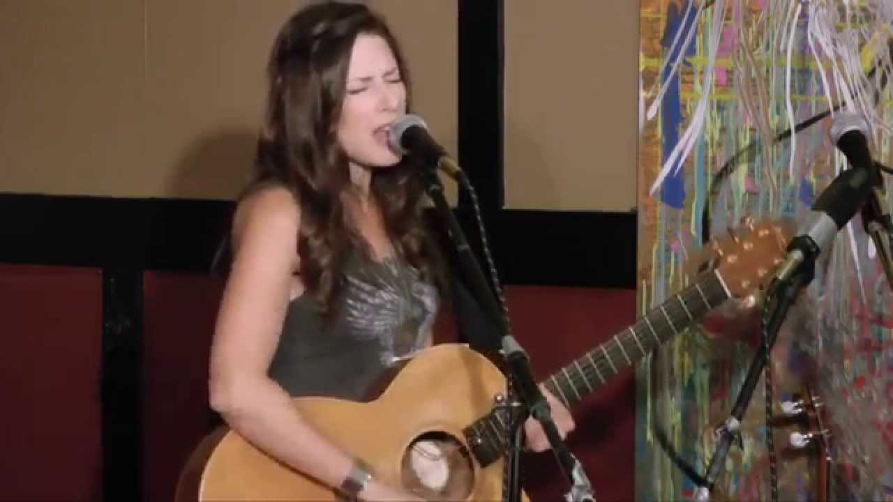 Essence Goldman --- Honeyed Out - YouTube