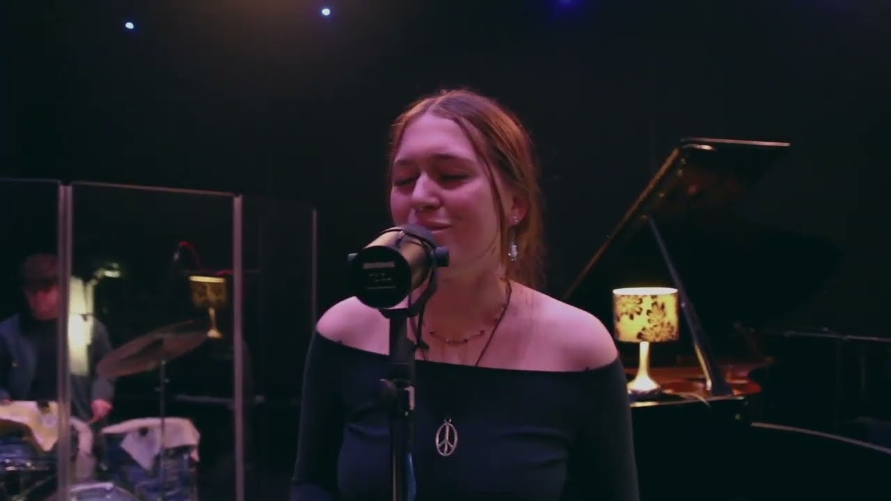 Hetta Falzon - Freckles Chords - Chordify