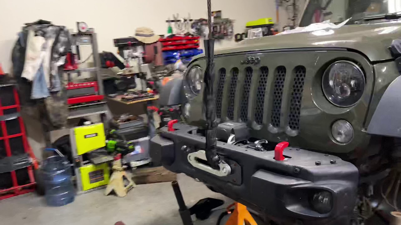 Cutting up a JK for a Rubicon Express 4.5” lift - YouTube