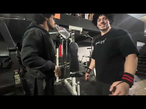 Treino peito e ombro minha antiga academia oldschool