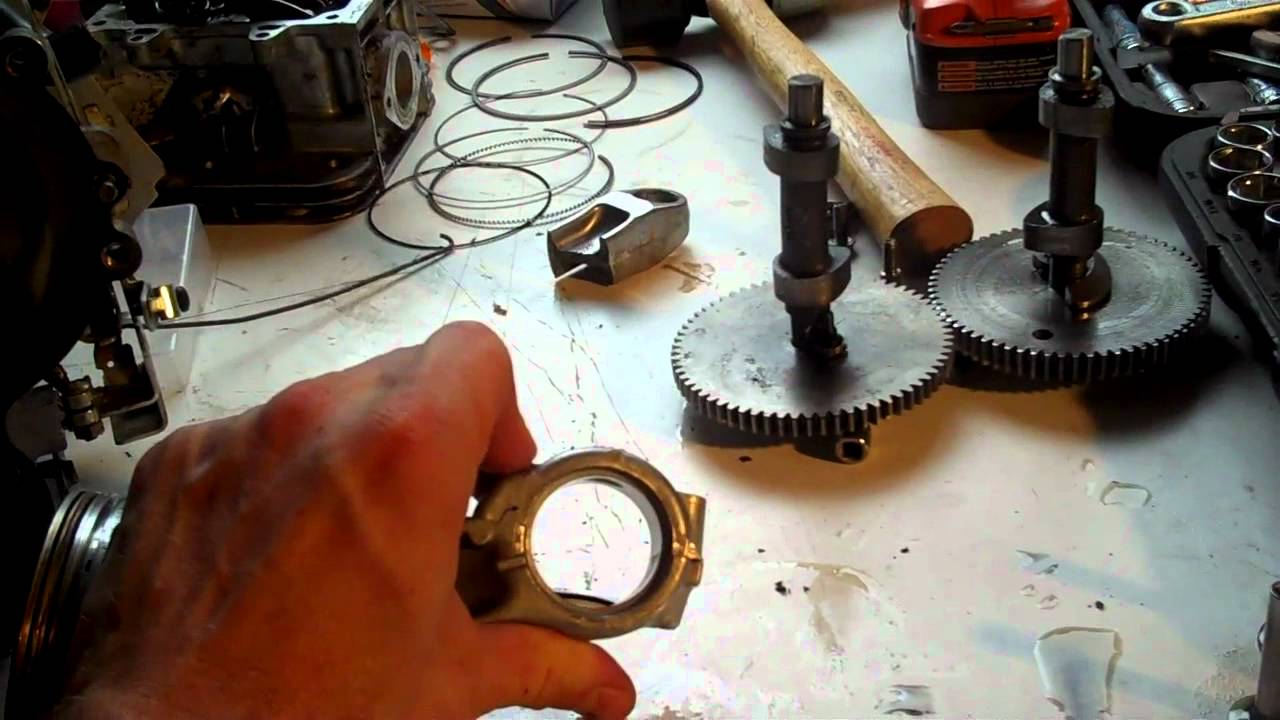B&S 17.5 HP engine rebuild - YouTube