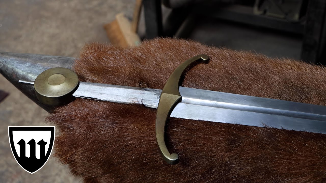 Forging a arming sword, part 4, making the pommel. - YouTube