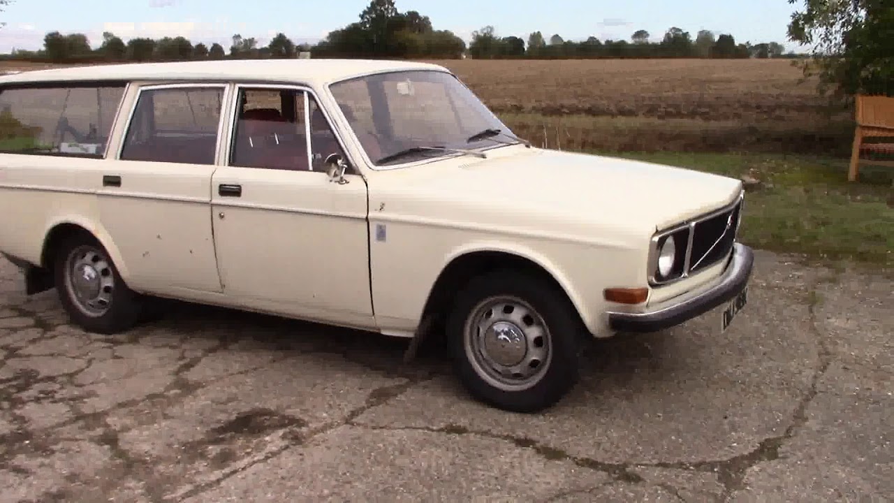 Amazon Cars: early Volvo 145 Estate (sold) - YouTube