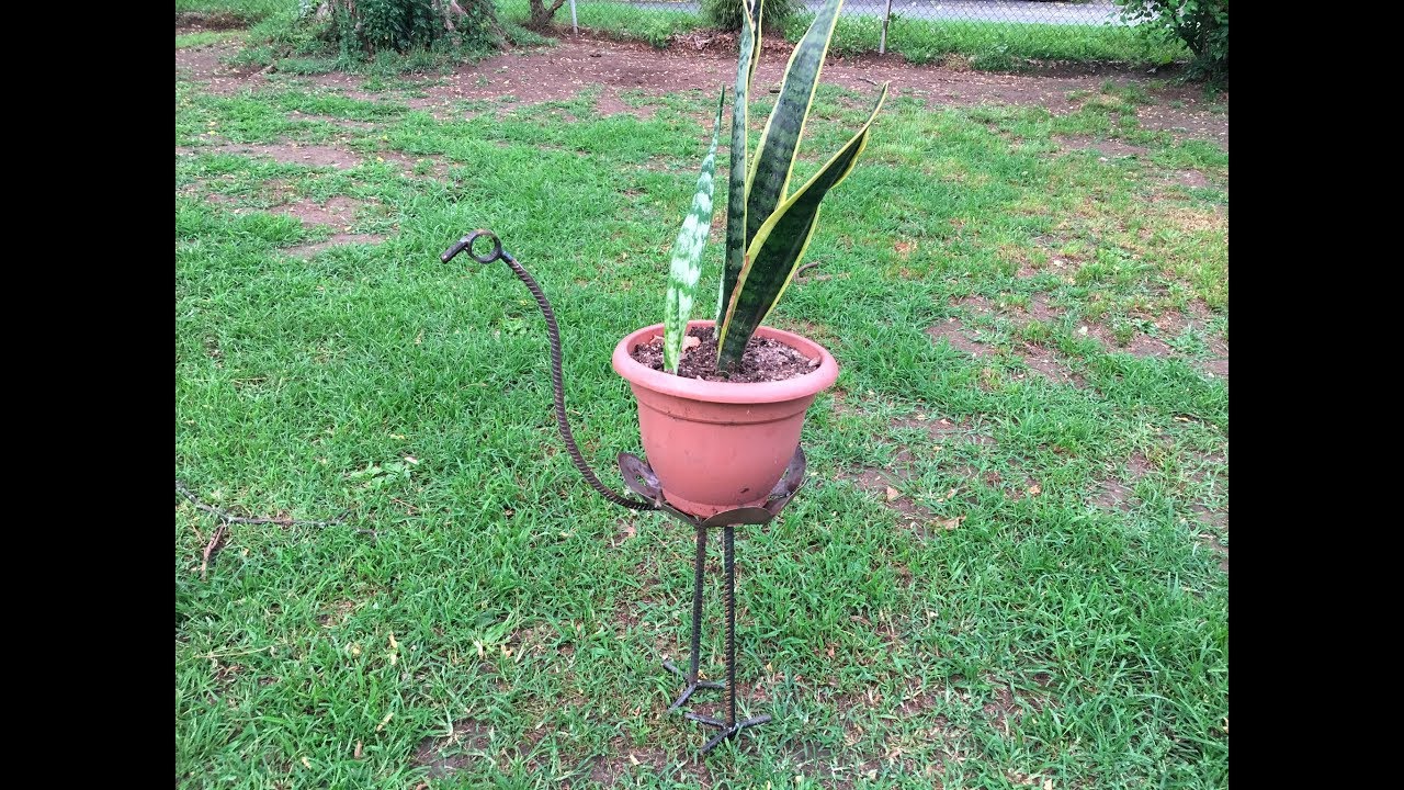 Metal Ostrich Planter - YouTube