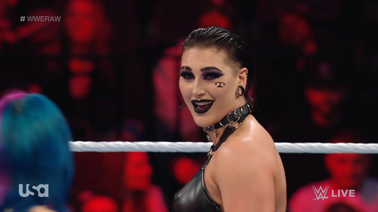 Rhea Ripley vs. Asuka (1/2) - WWE RAW November 21, 2022 - YouTube