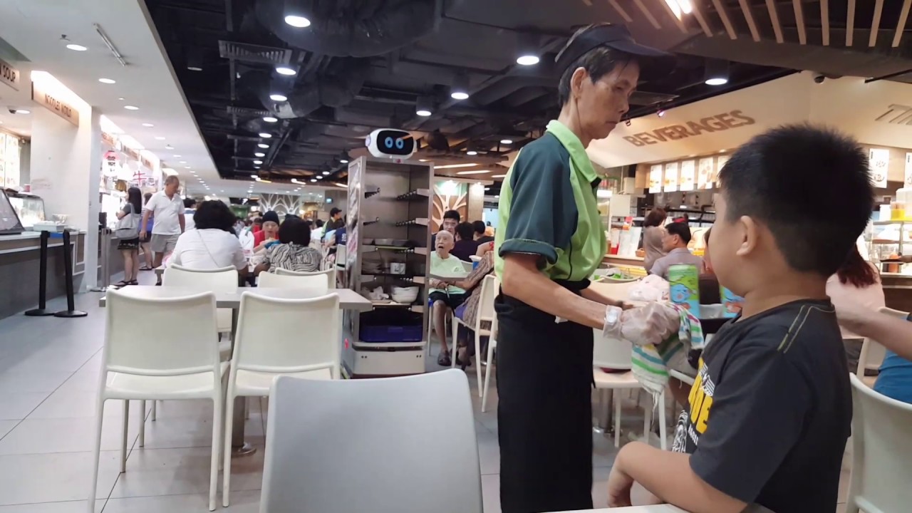 HDB Hub Toa Payoh Tray Return Robots 5-Jul-17 Sat - YouTube