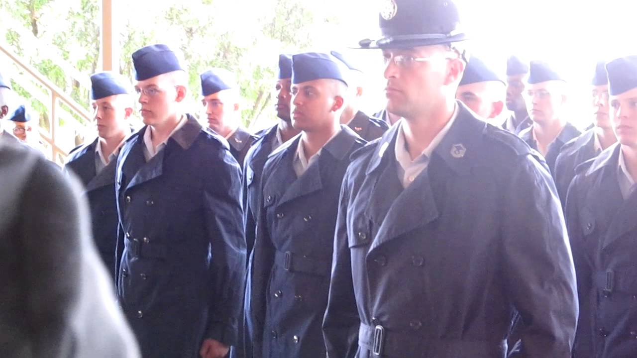 326 Flight 142 Airman Oath and Creed - Hooyah Bulldogs - YouTube