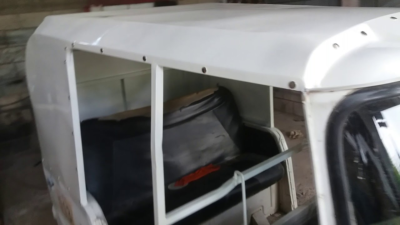Moto taxi techo de metal - YouTube