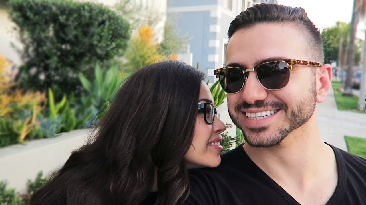 SHE CAN'T STOP SMELLING ME | ALEX COSTA - YouTube