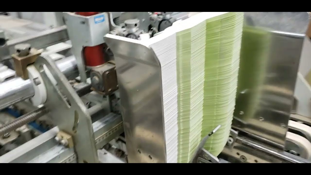 Running auto-bottom carton @ 36,000 cartons/hr - YouTube
