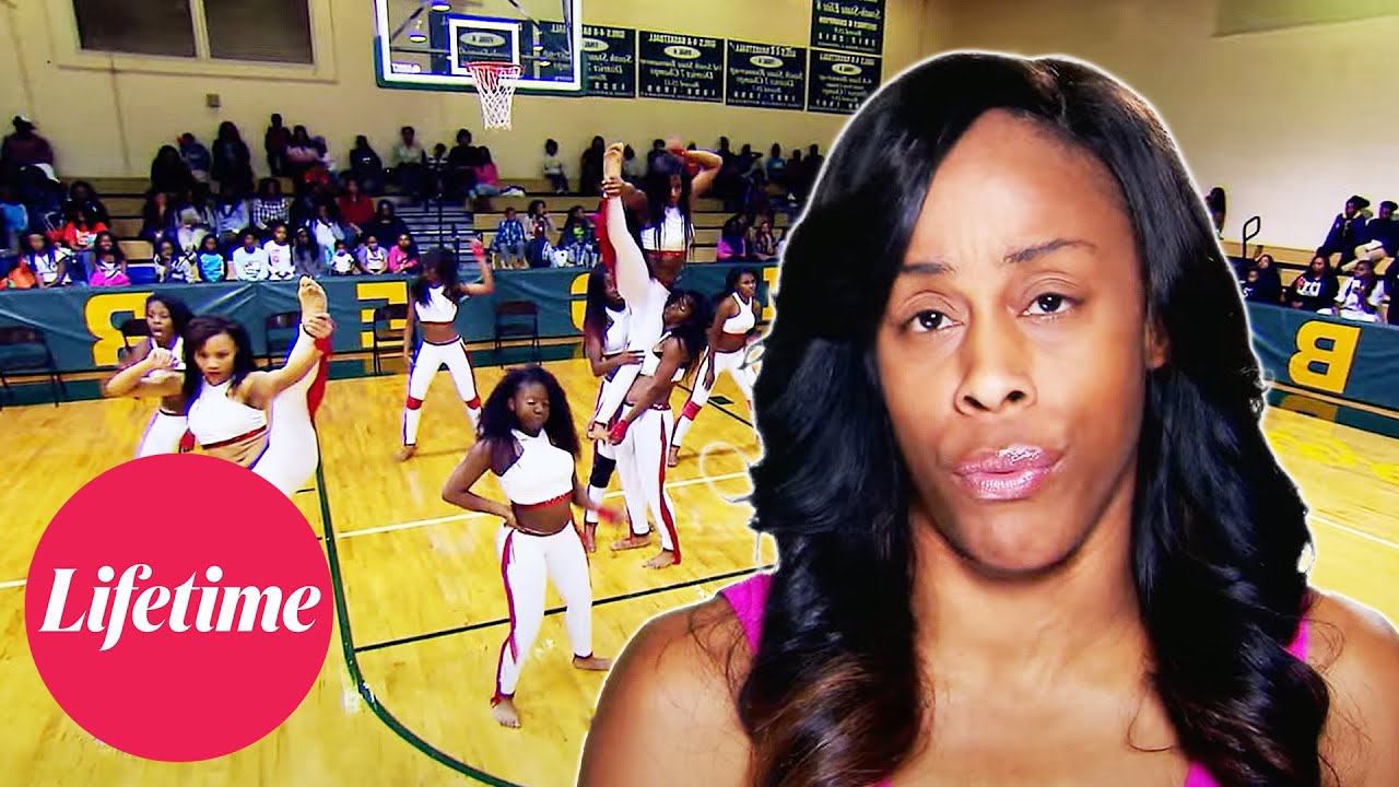 Bring It!: Miss D Is Unimpressed With the Dazzling Divas (S3 Flashback ...