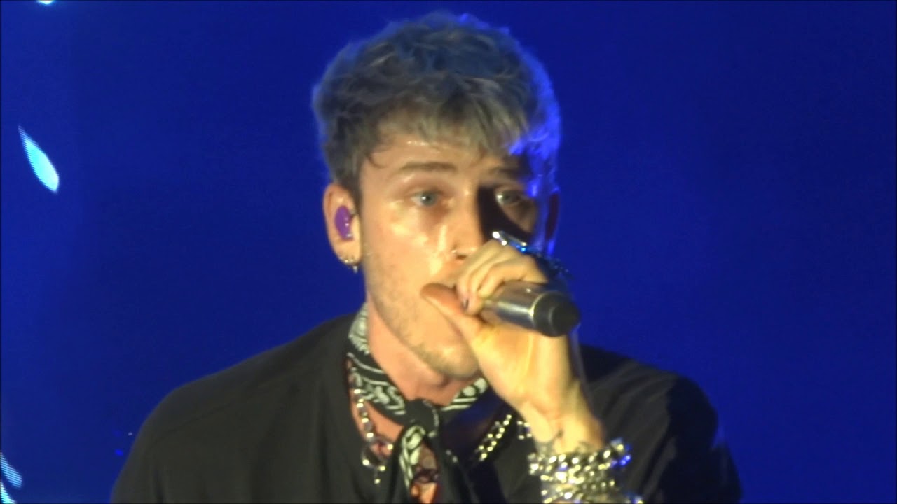 Machine Gun Kelly Let You Go Glavclub Moscow 22 09 2019 Youtube
