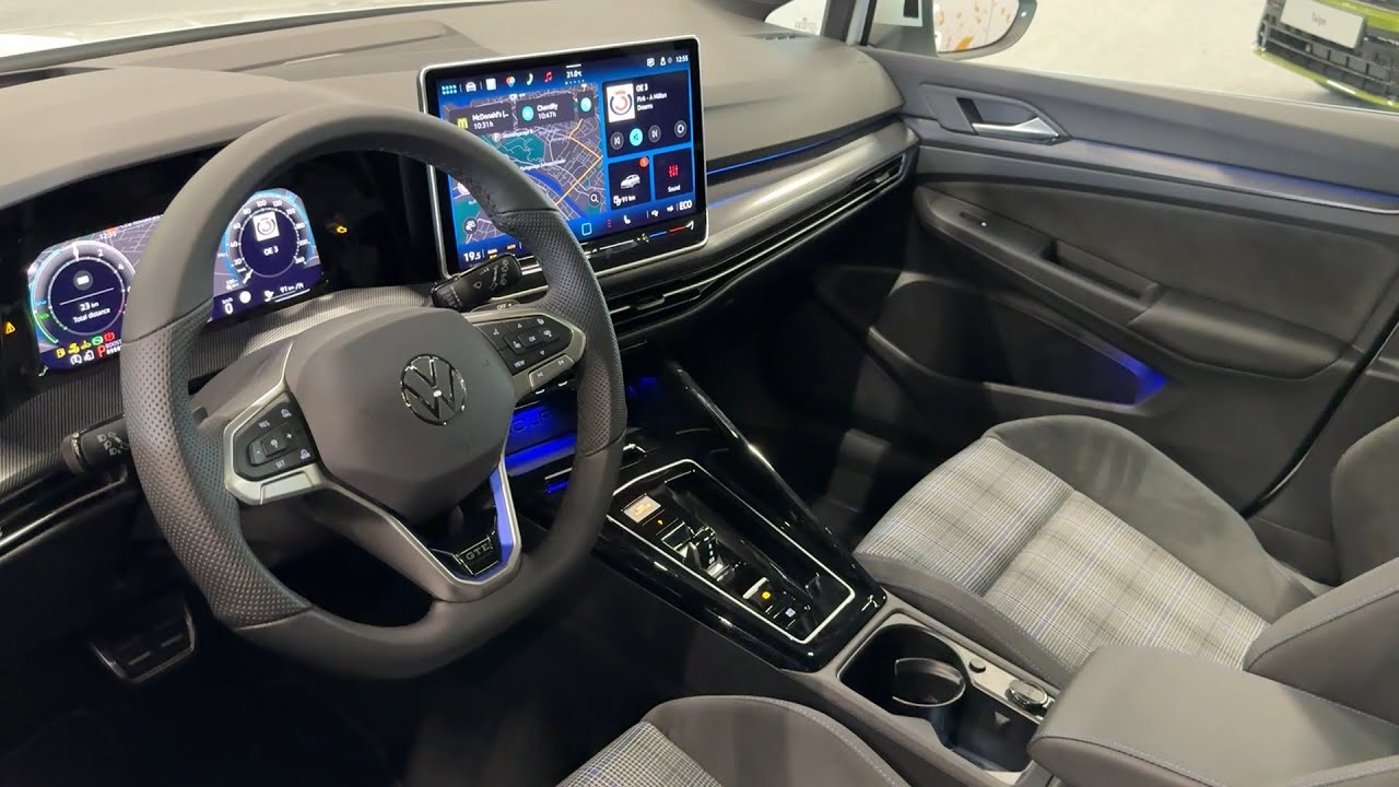 New VW GOLF 8 FACELIFT (2024) - INTERIOR details & new 12.9-inch ...