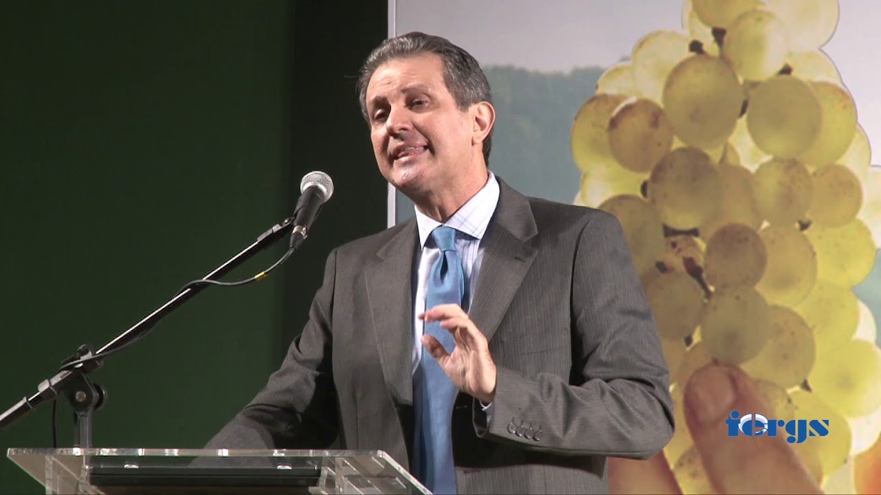 Alberto Almeida - Os Adversários do Bem - YouTube