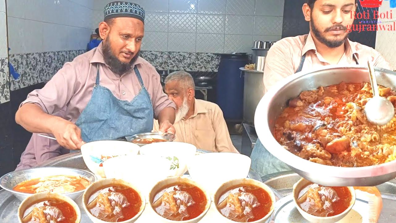 Blue Bhai Paye walay Lal Kurti Rawalpindi/Subah ka Nashta/Street Food ...