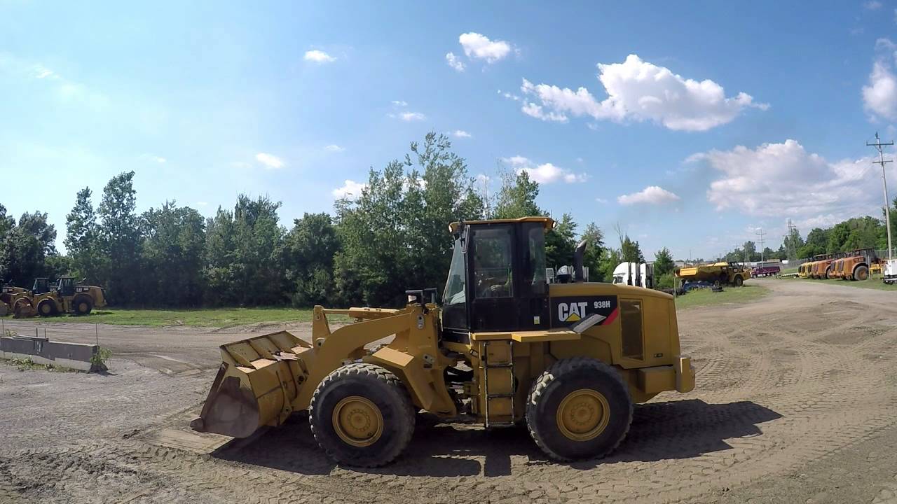 2010 CAT 938H WHEEL LOADER - YouTube