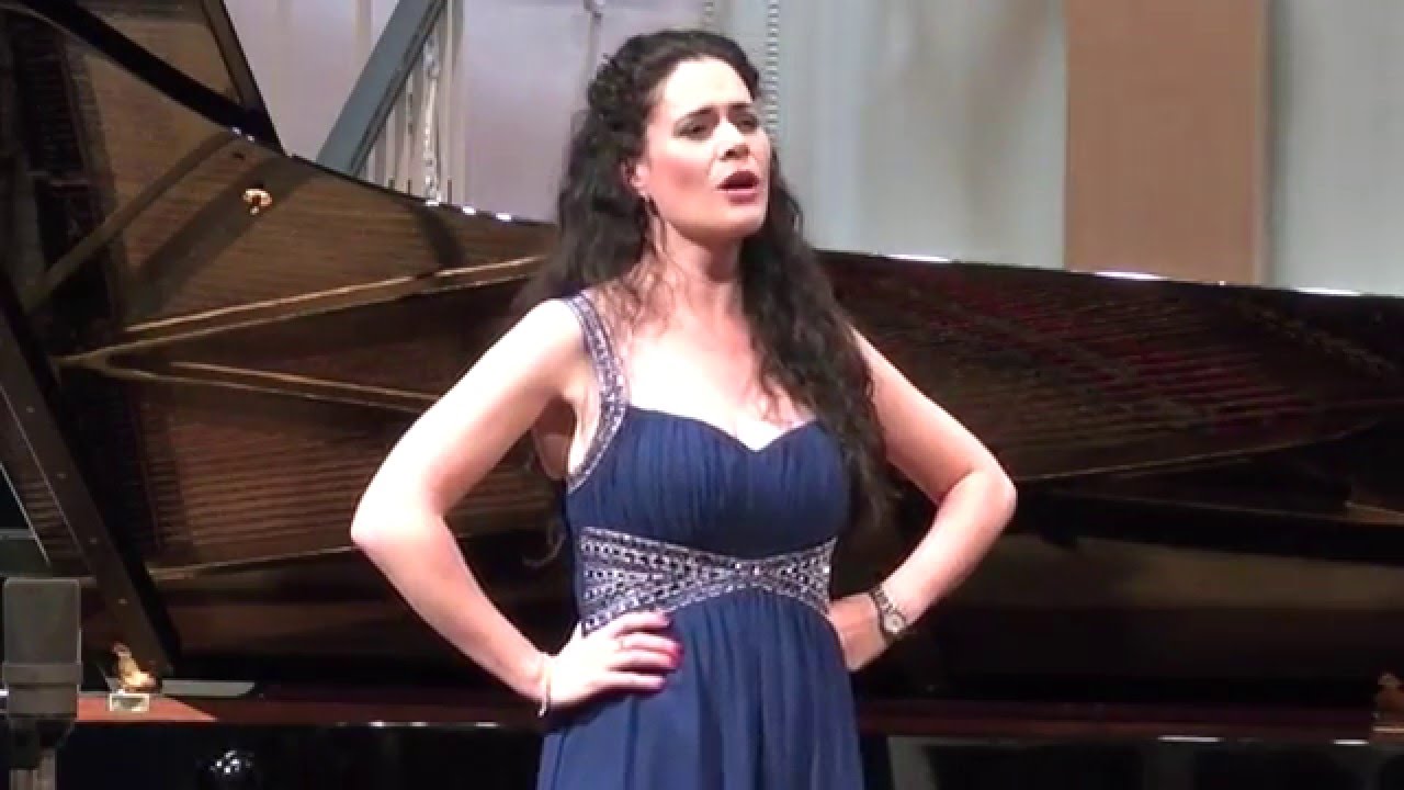 Norah King National Concert Hall Dublin Can't help Lovin' dat man of ...