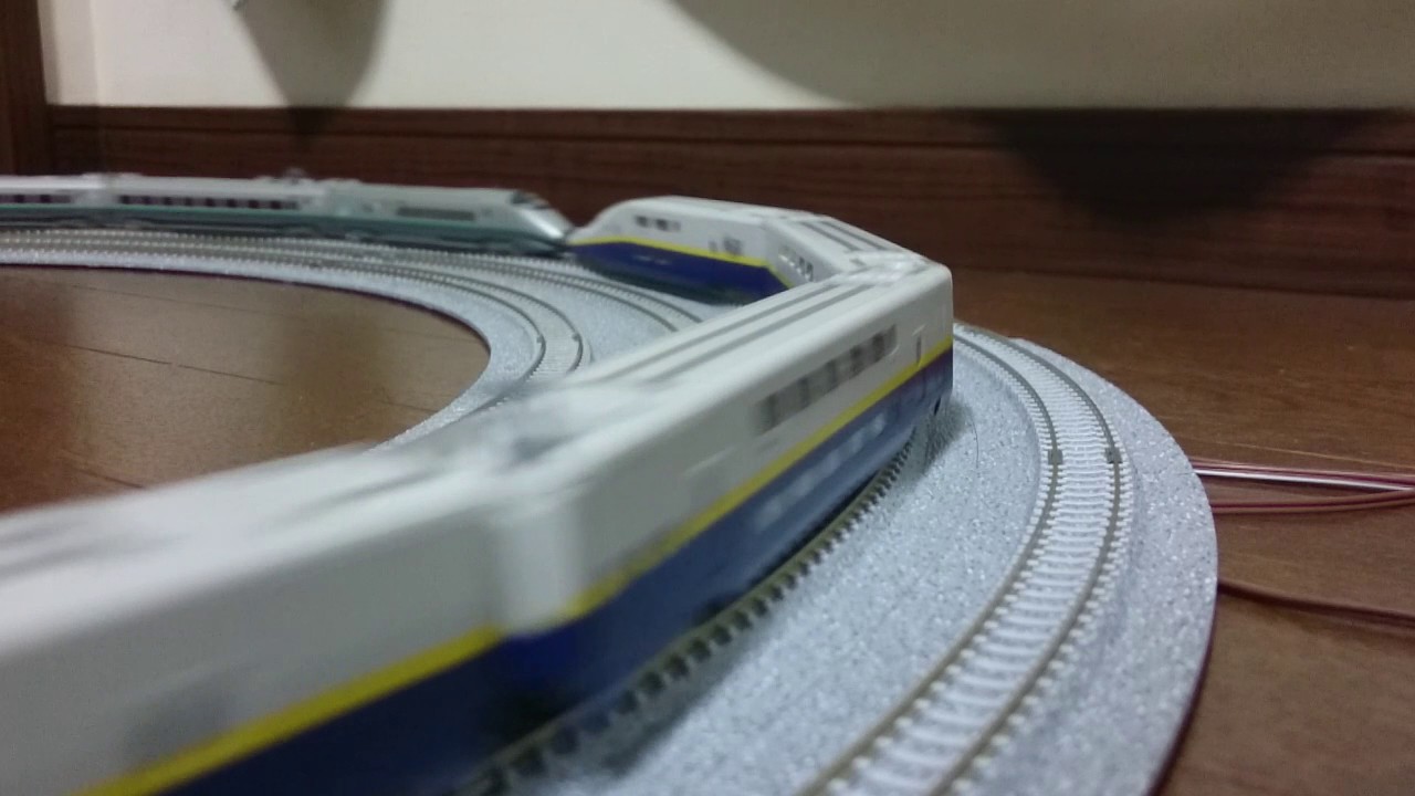 tomix e4系MAXやまびこ＋400系つばさ新塗装 - YouTube