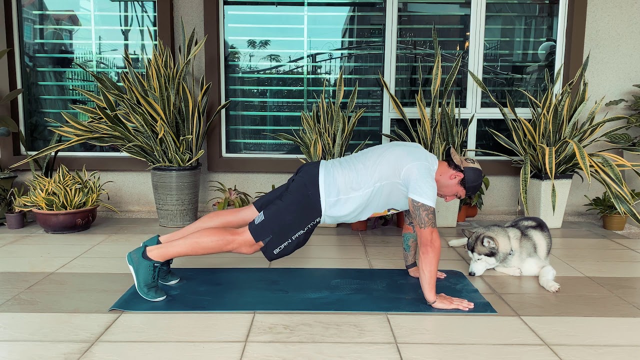 KILLER AB WORKOUT - Crossbody Mountain Climbers - YouTube