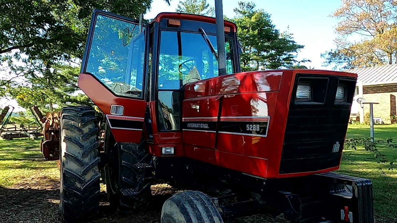 Taking a Stroll in an International 5288 - YouTube