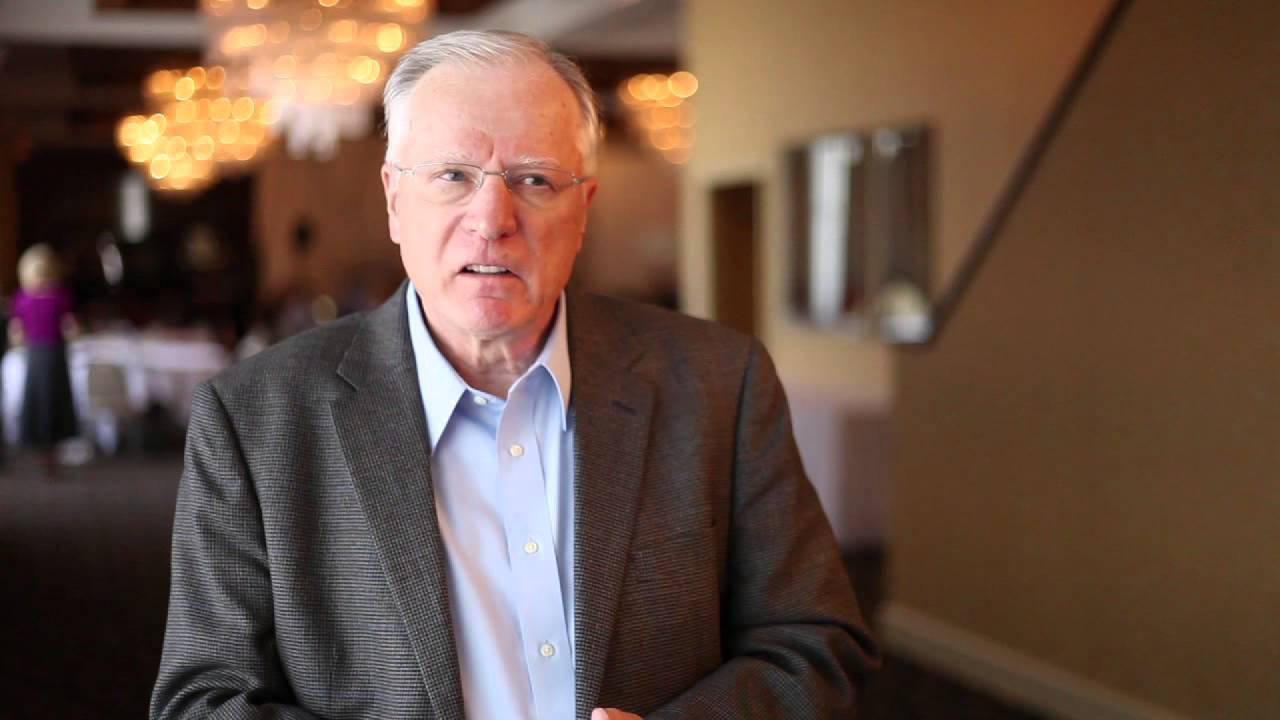 Moody Church Pastor Erwin Lutzer: Culture War Christians - YouTube