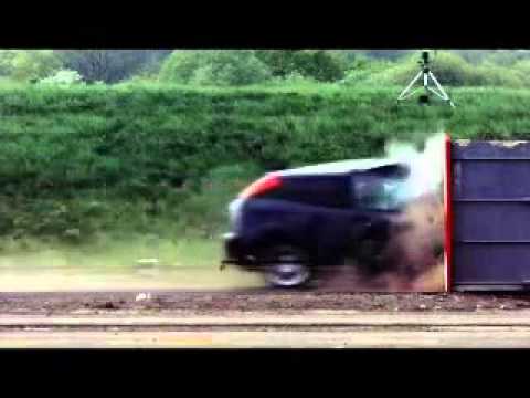 Amazing Extreme Crash Test 250kms into concrete Wall - YouTube
