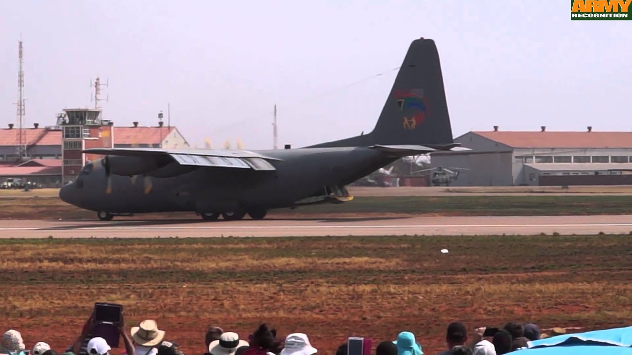 AAD 2014 Mini War South Africa African army live demonstration combat ...