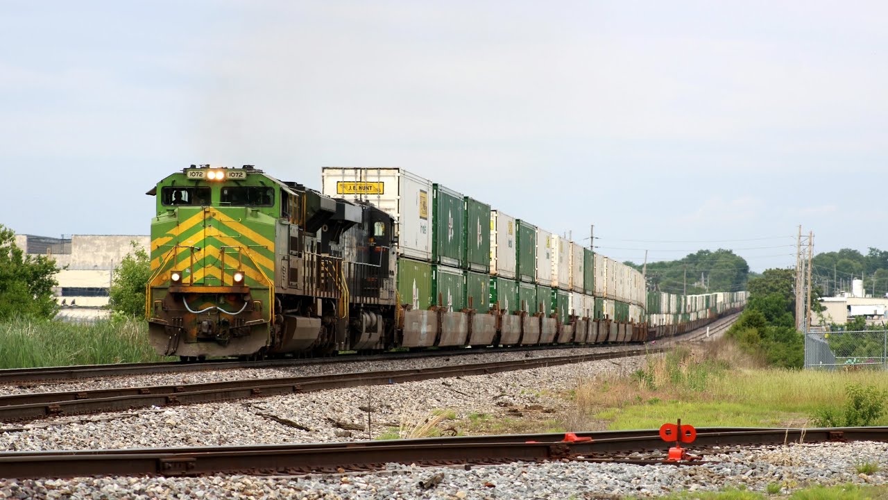 NS Heritage units around the STL area featuring NS 4851! - YouTube