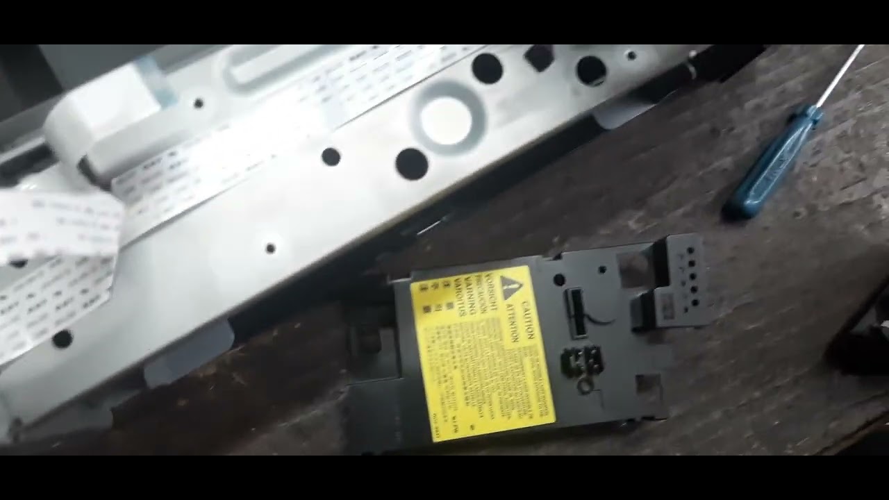How to clean LSU OF HP M202DW - YouTube