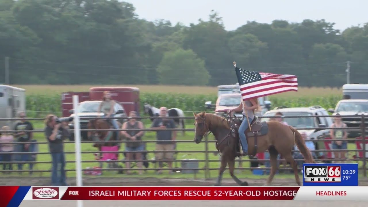 Giddy up! Pole-bending event takes place at Black Horse Farm - YouTube