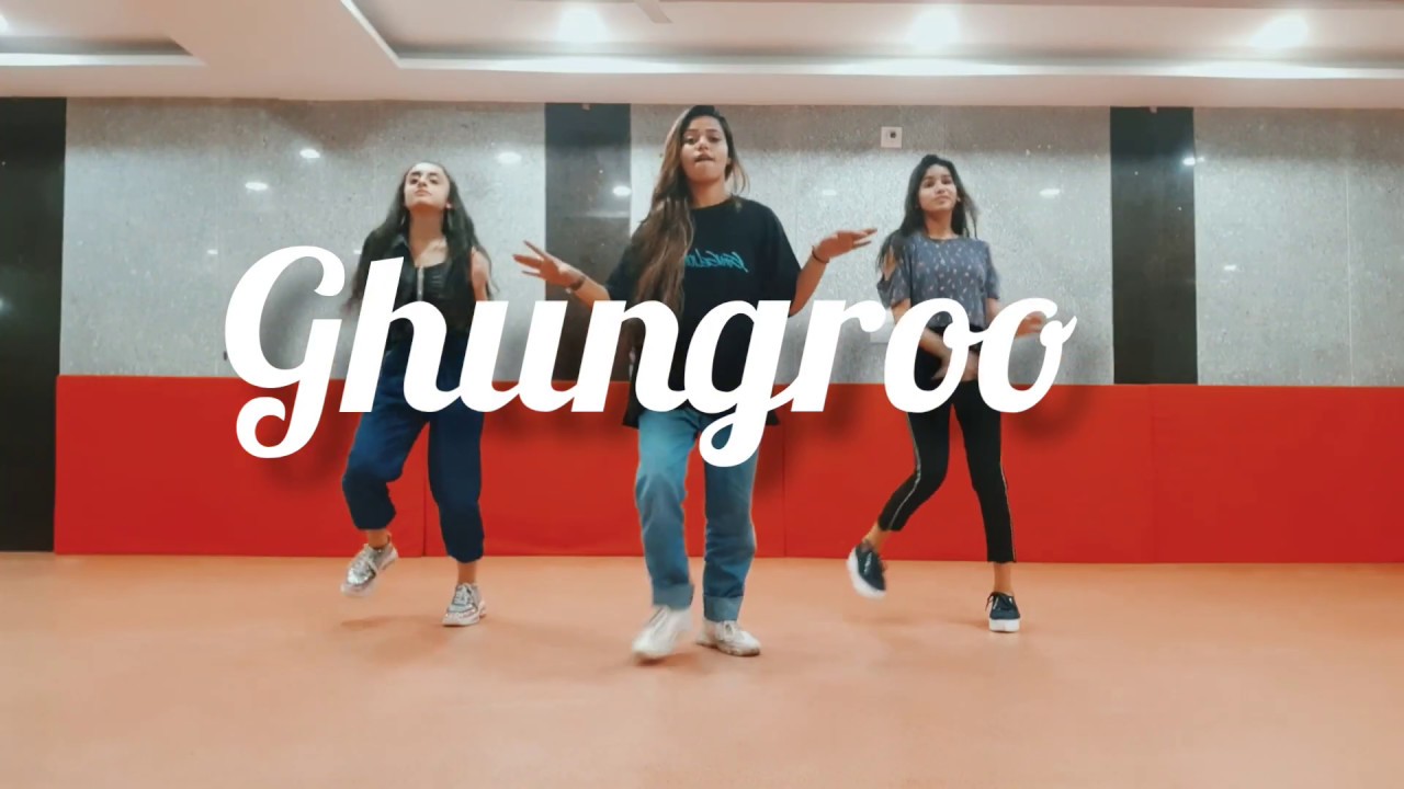 Ghungroo_Song_-_War__Hrithik_Roshan_Vaani_Kapoor__Vishal_and_Shekhar_ft ...