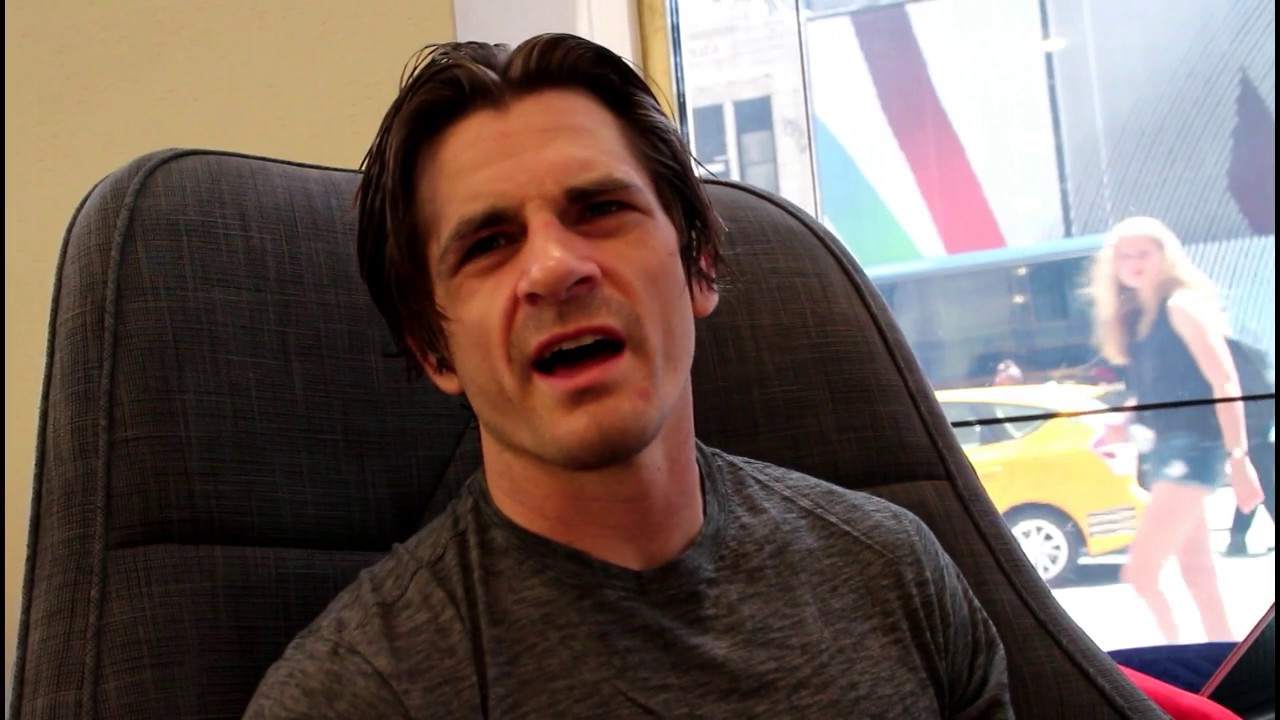 Zach Freeman beats Aaron Pico in 24-seconds Interview l Bellator NYC ...